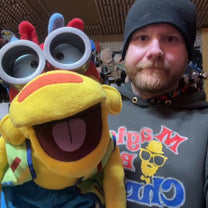 Zoomer – Premium Full-Body Yellow Alien Puppet (24”/60cm) – Pubbets!